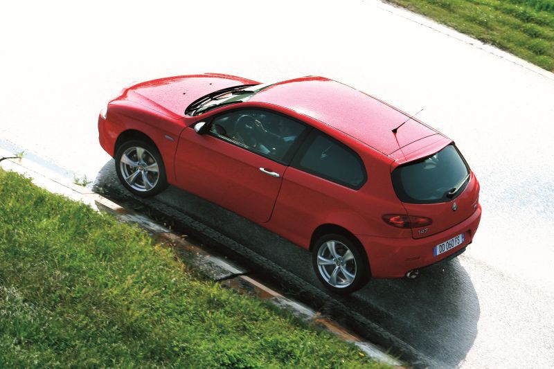 Alfa Romeo 147 (facelift 2004) 3-doors 2.0 (150 Hp) Automatic